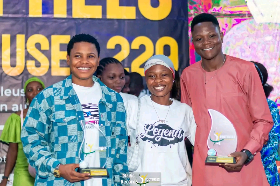 3è édition des trophées footeuses : Romance VINAKPON et son équipe ont ...